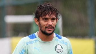 Murilo treina com o grupo e Scarpa comenta proximidade do jogo 200 pelo ...